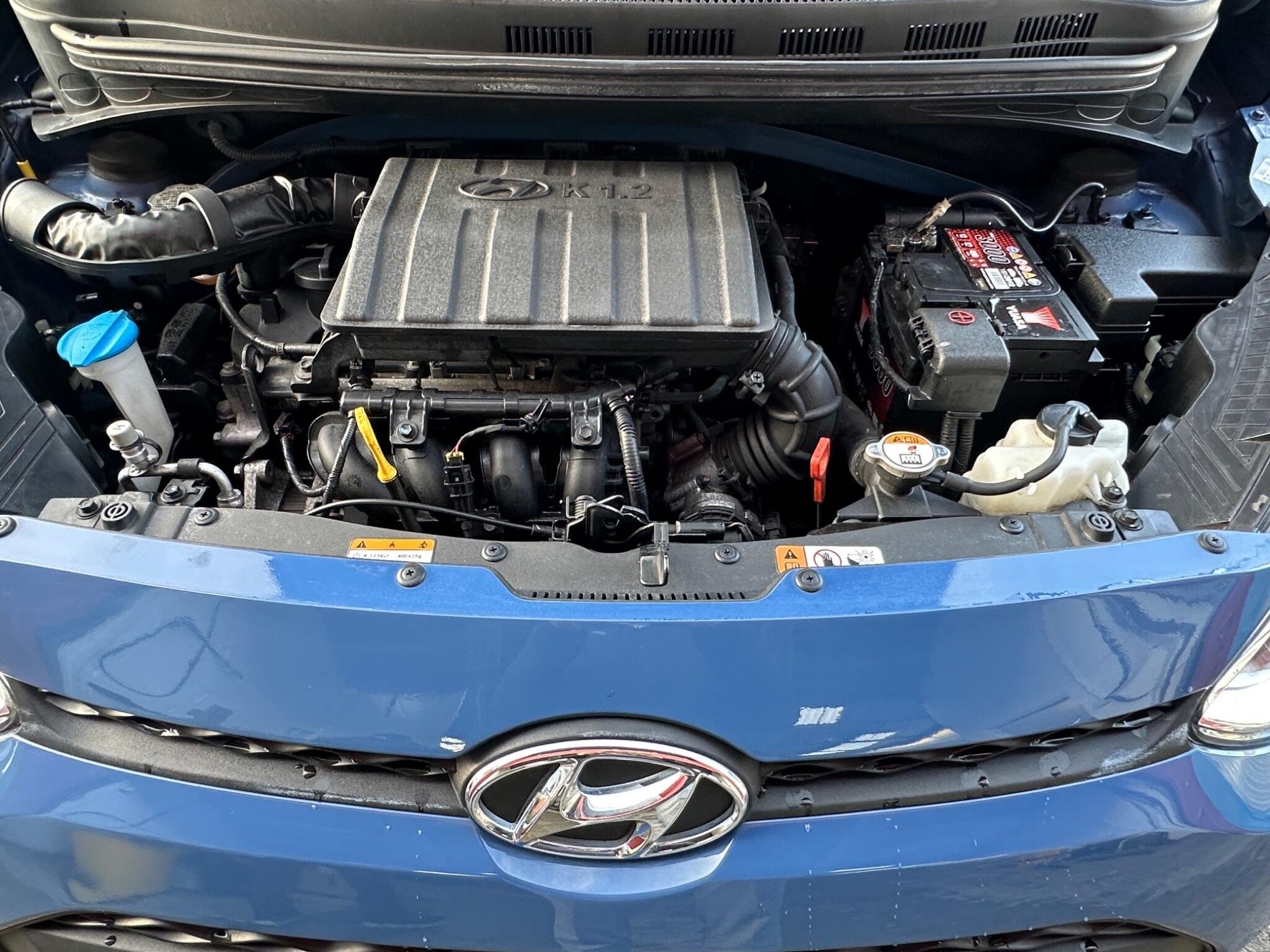 Used 2015 Hyundai i10 1.2 Premium Auto Euro 6 5dr for sale in Surbiton ...